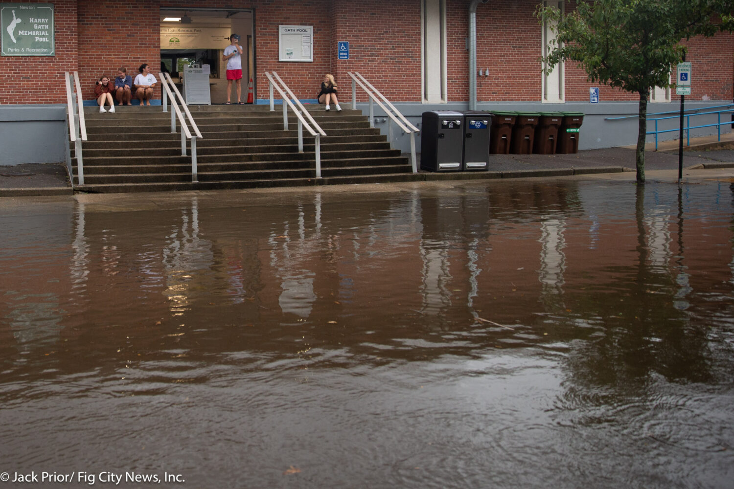 [PHOTOS] Flash floods hit Newton - Fig City News